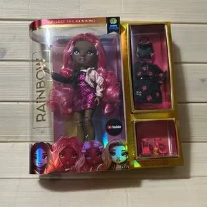 Rainbow High | Toys | Rainbow High Daria Roselyn Fashion Doll Nwt ...